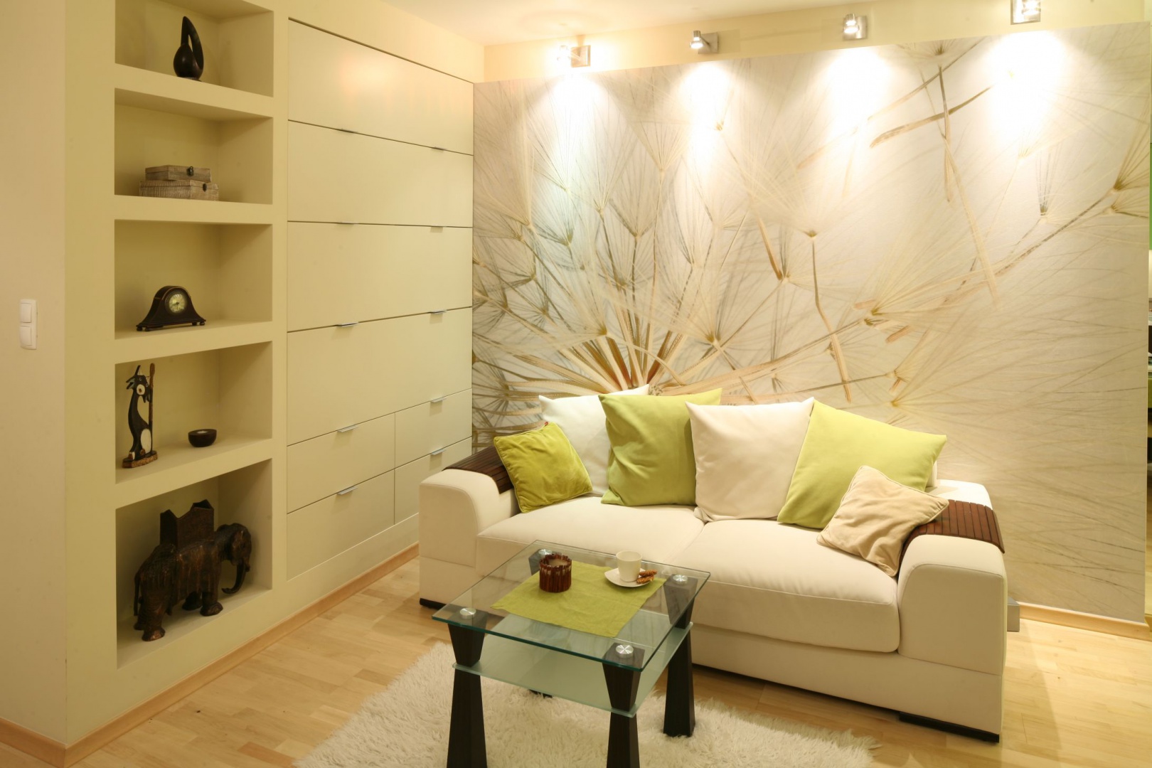 Modne ściany w salonie - najciekawsze pomysły projektantów