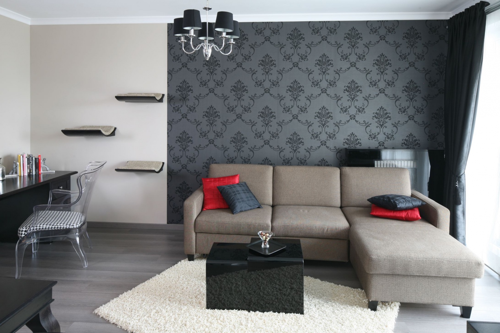 Modne ściany w salonie - najciekawsze pomysły projektantów