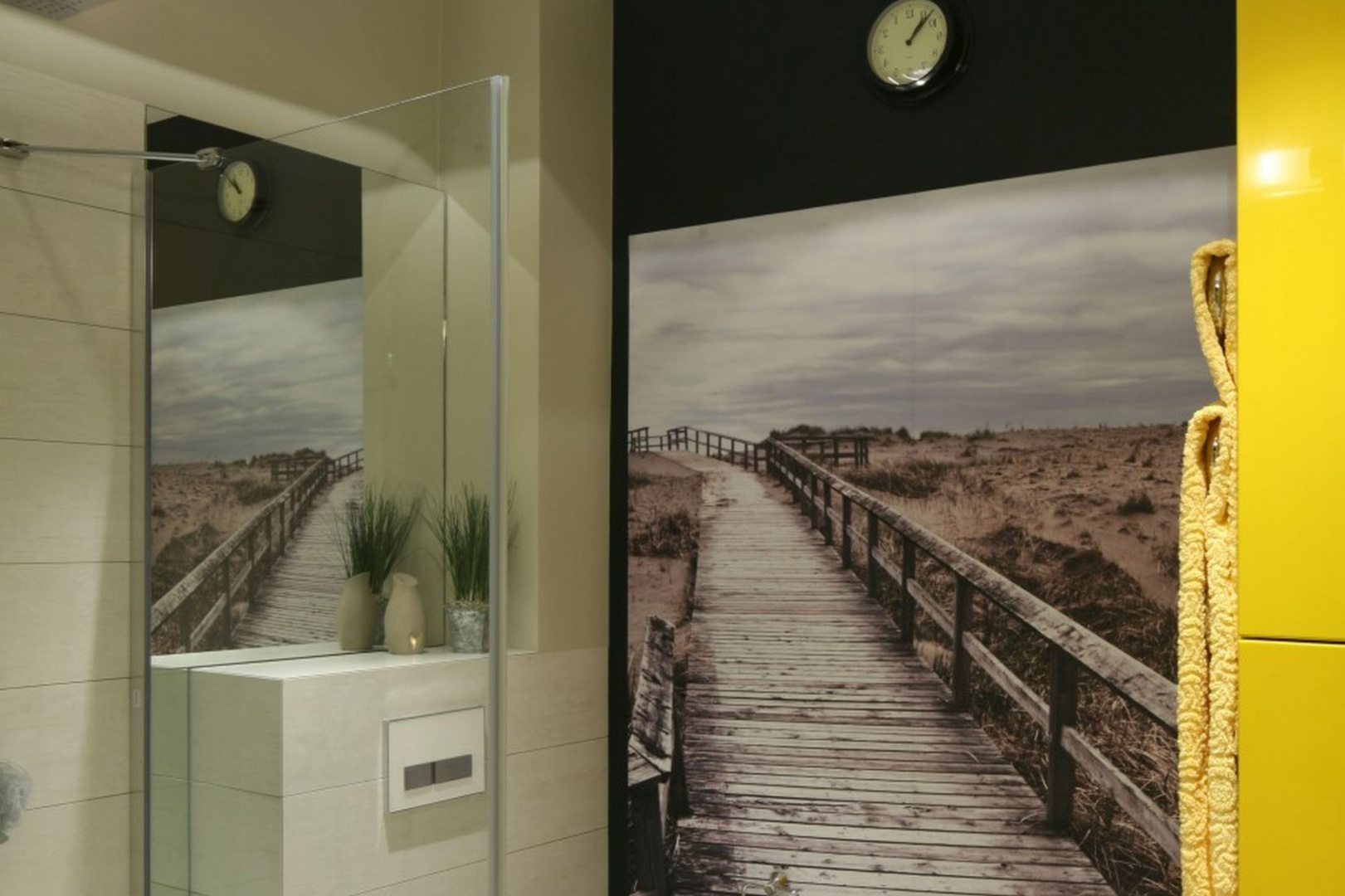 Ściany w łazience – modne fototapety