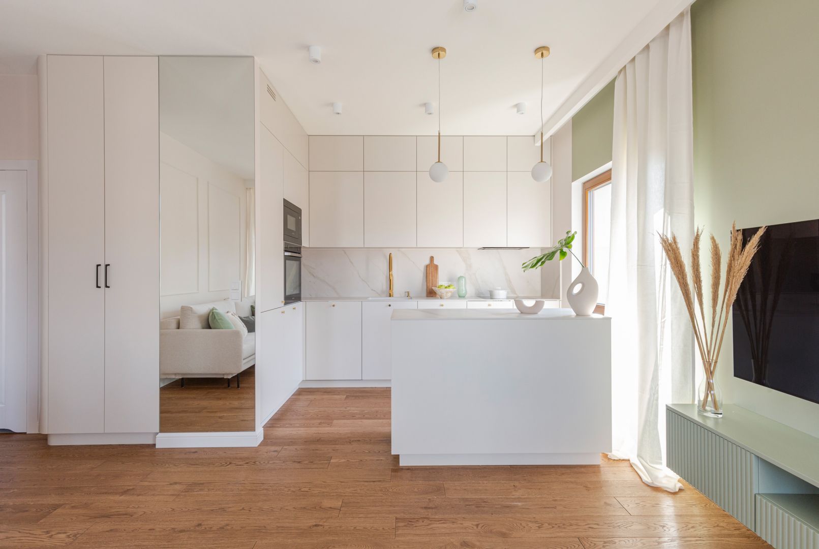 Piękna kuchnia. 10 pomysłów na meble. 10 różnych projektów, 20 zdjęć ...