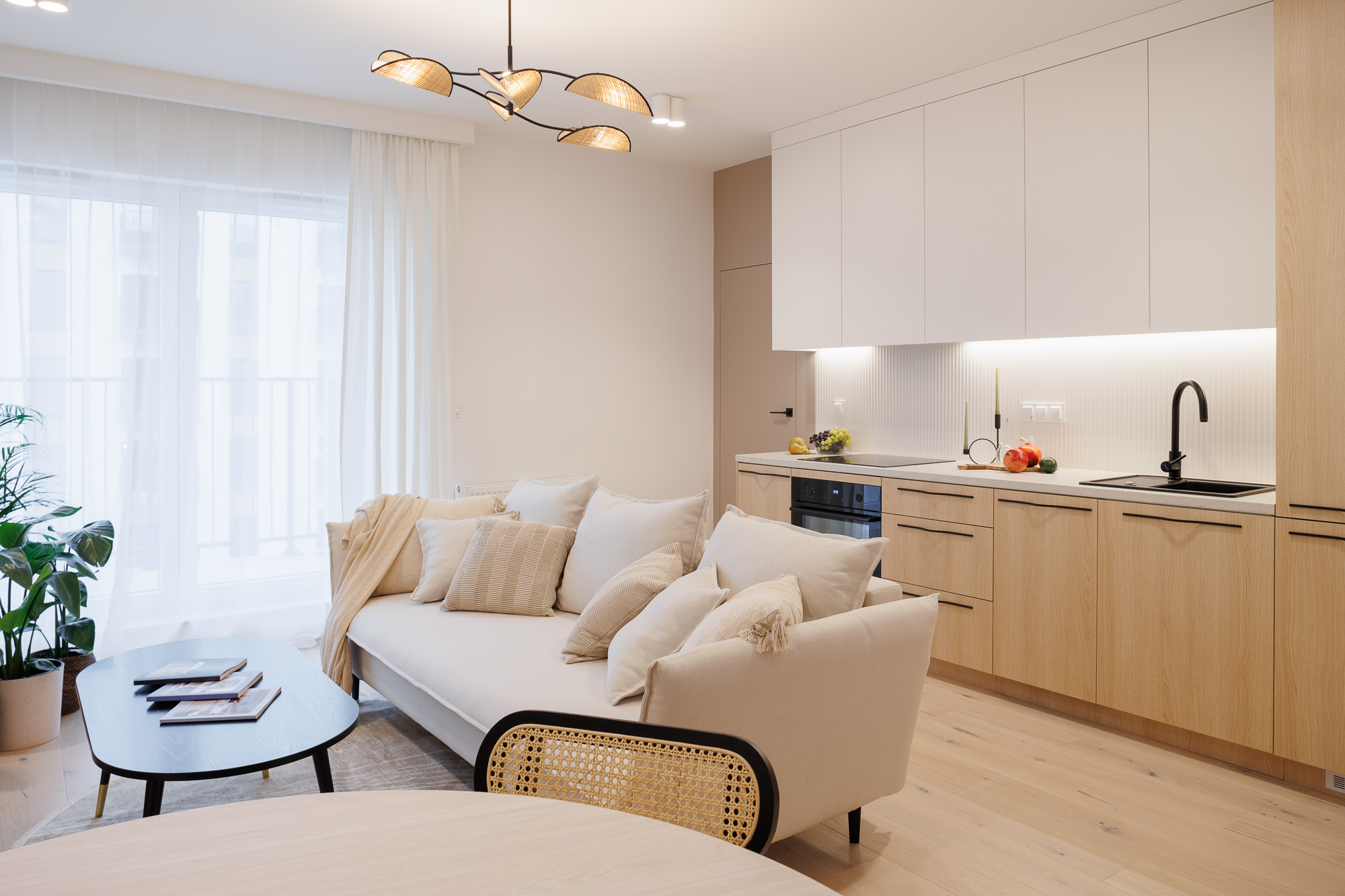 Nowy trend wnętrzarski 2025: soft minimal. Jak urządzić tak wnętrze ...