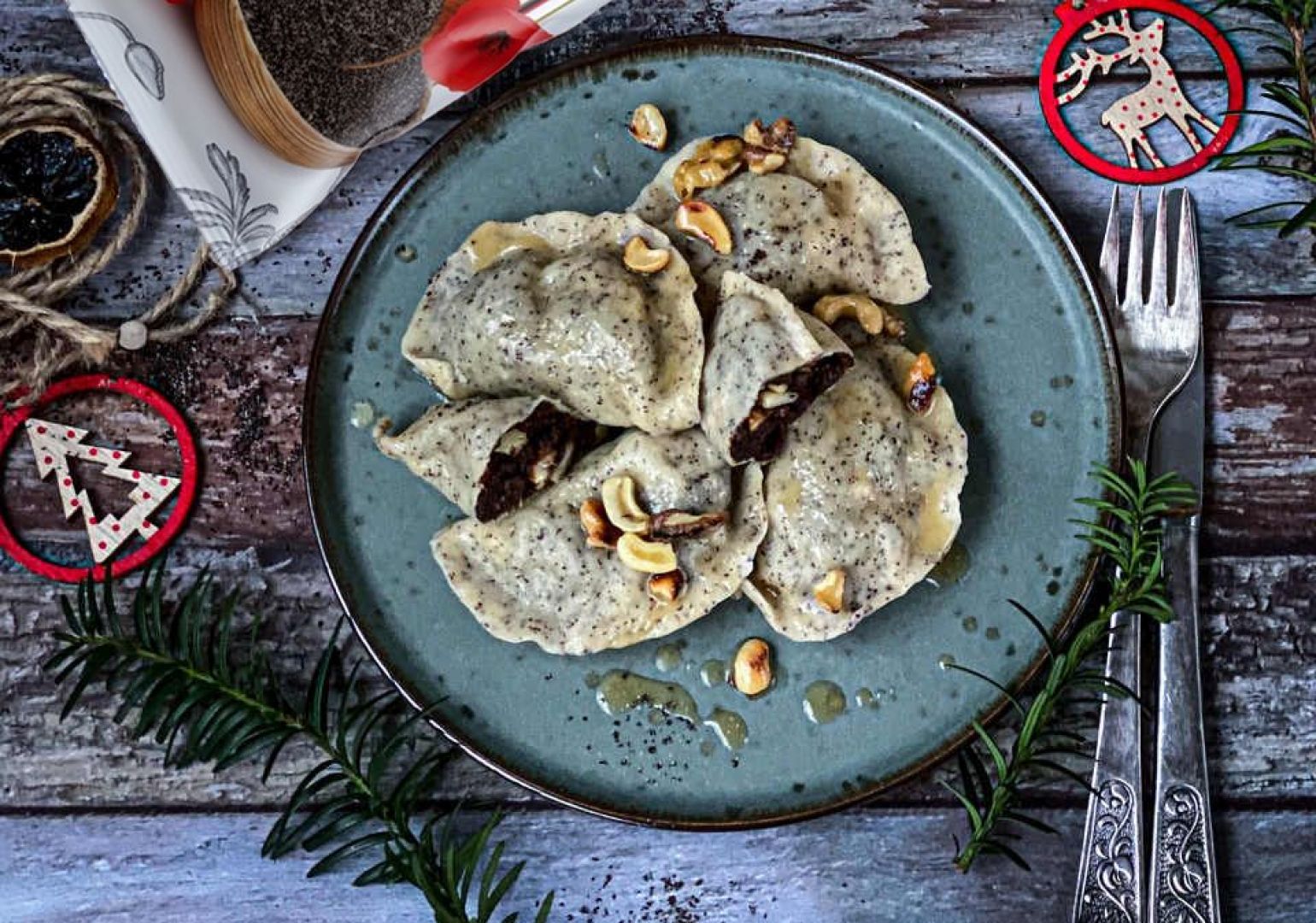 Pierogi z makiem? Zrób je, jeśli szukasz czegoś nowego na wigilijny ...